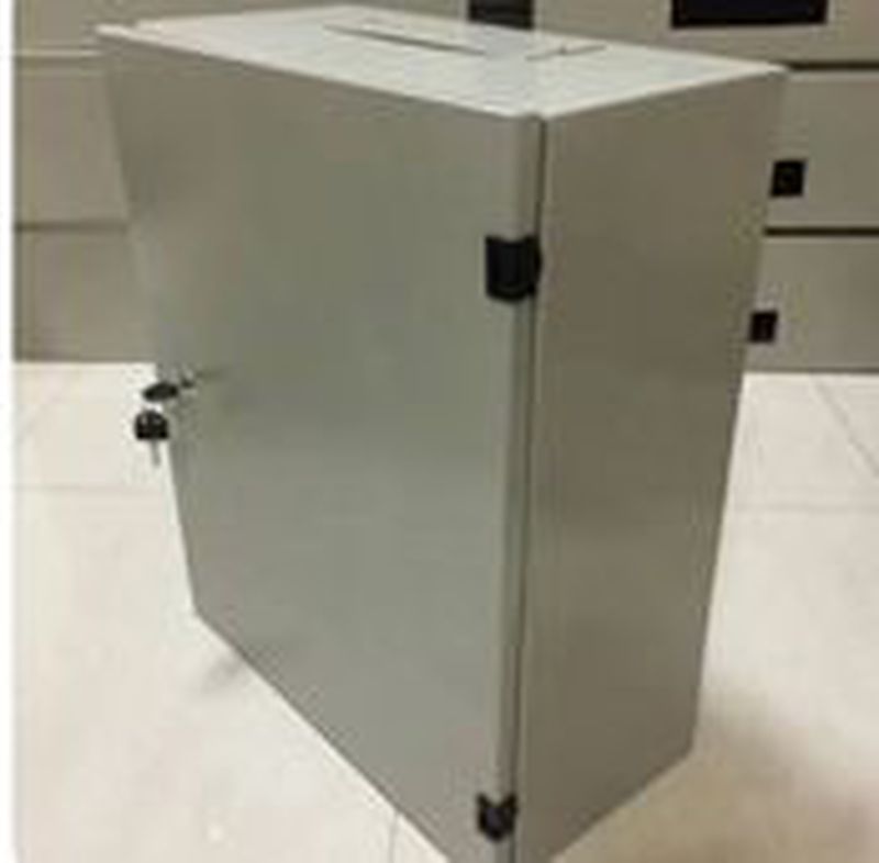 Boks panel kosong Ukuran Kecil