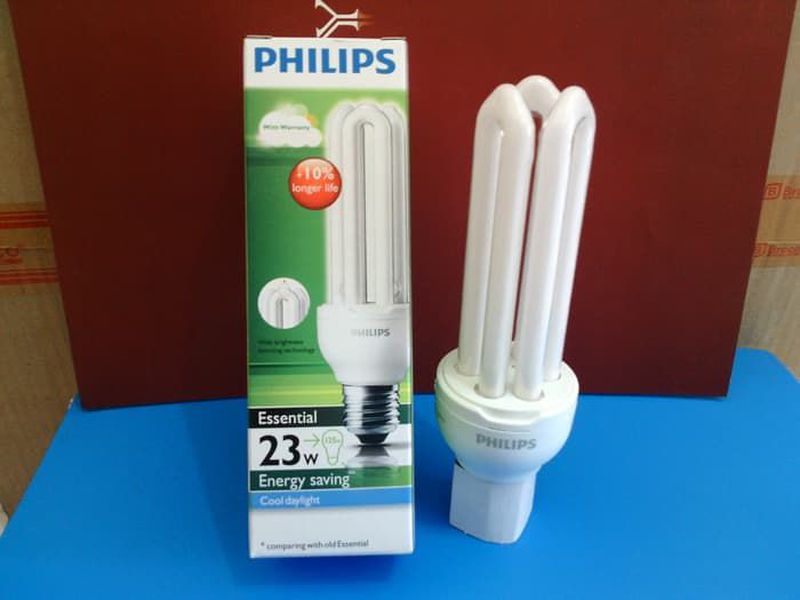 Lampu Philips Essential 23 Watt