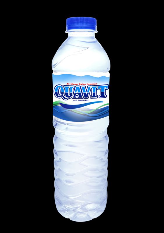 Air Minum Kemasan Botol 600ml QUAVIT