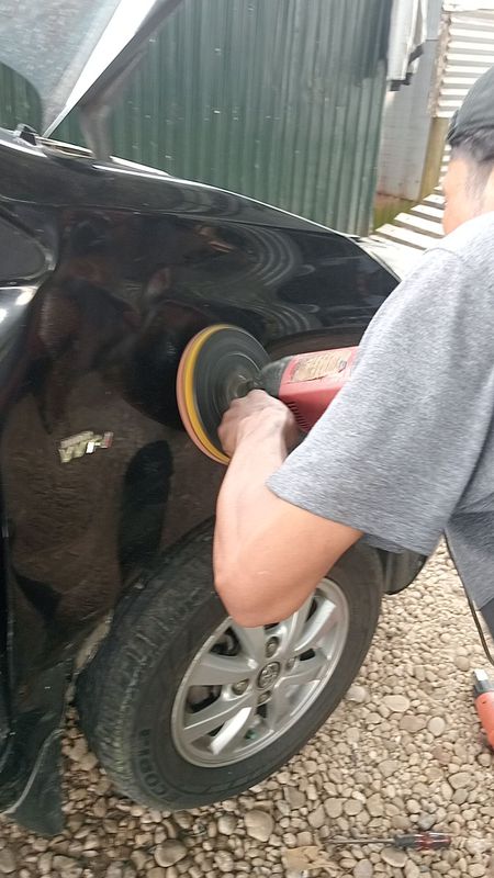 Jasa Ketok Dan Deco Ulang Fender Kanan Mobil