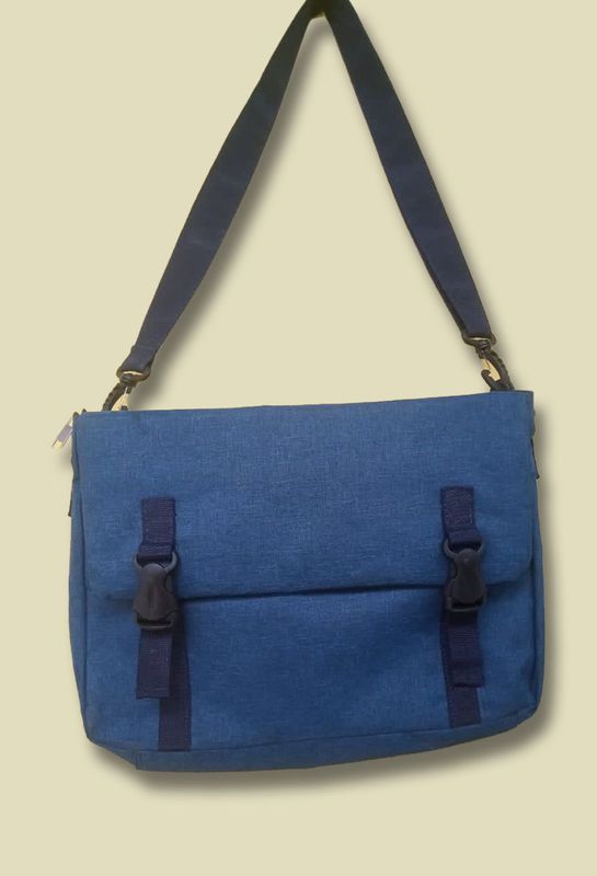 Tas merchandise cutom model selempang