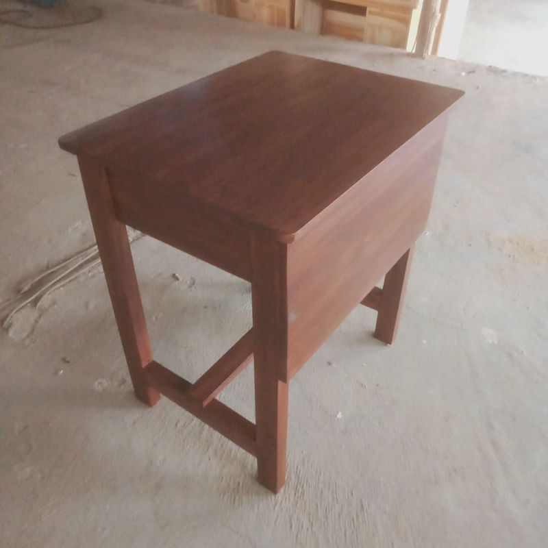 MEJA KAYU