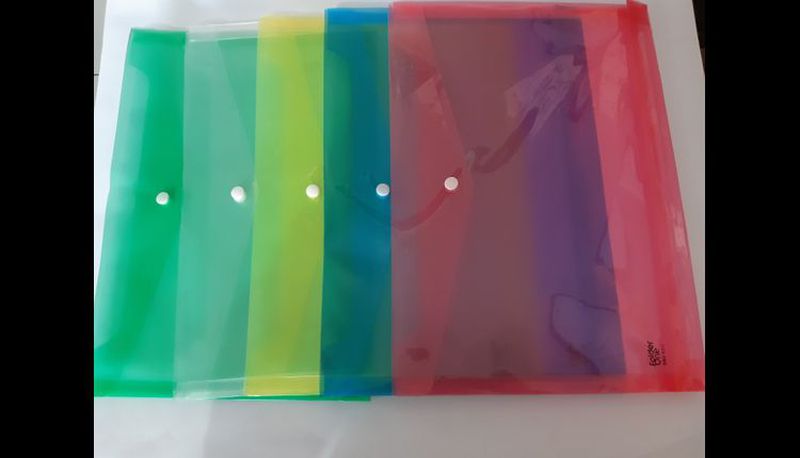 STOP MAP PLASTIK KANCING 1