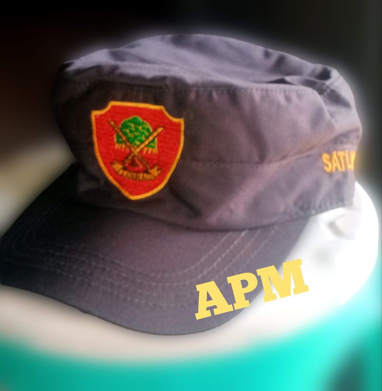Topi Anggota Linmas