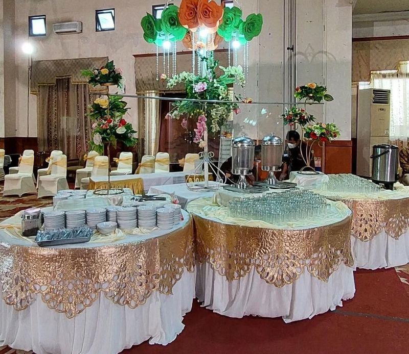 Paket Coffee Break & Prasmanan