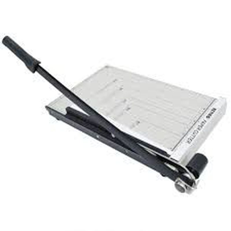 PAPER CUTTER 15" X 10"