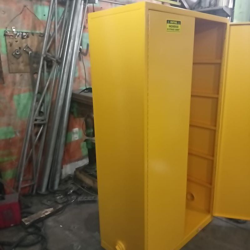 Chemical storage cabinet Penyimpanan Bahan B3