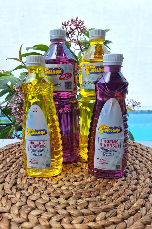 Sabun Pembersih Lantai Super Q-nclonk - 1 Liter