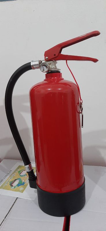 Tabung pemadam api DCP 3 Kg