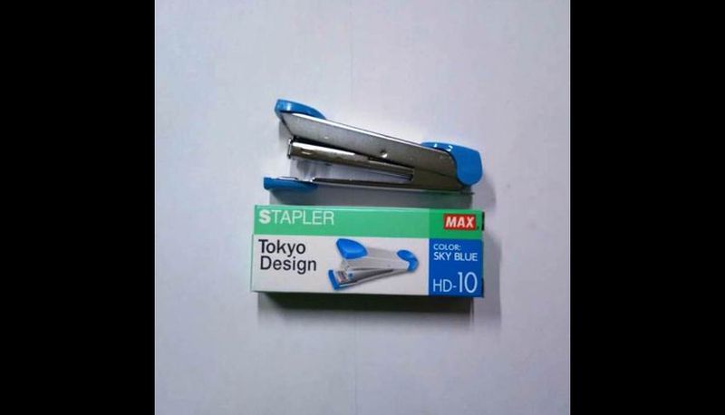 STAPLER/STAPLES NO 10