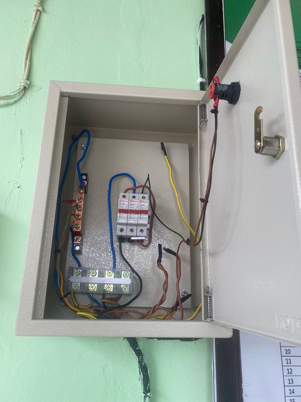 Jasa instalasi box panel listrik 3 phase