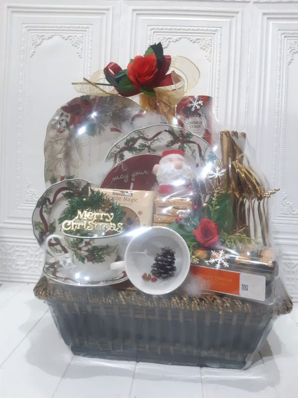 Parcel Dinner Set Event Sedang