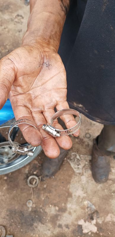 Klem Hose Radiator BULLDOZER A