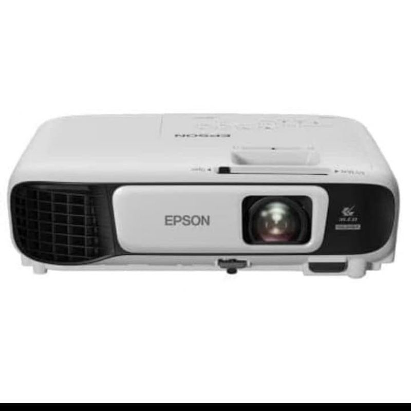 EPSON LED Proyektor