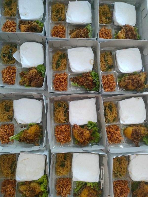 PAKET NASI BOX Rp. 35.000