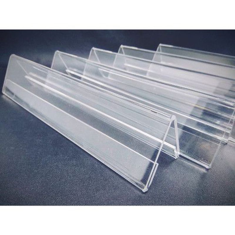 PAPAN NAMA MEJA SEGI TIGA