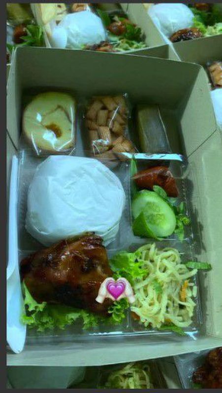 NASI BOX PAKET D