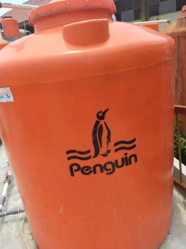 Tangki Air Penguin 1.500 L