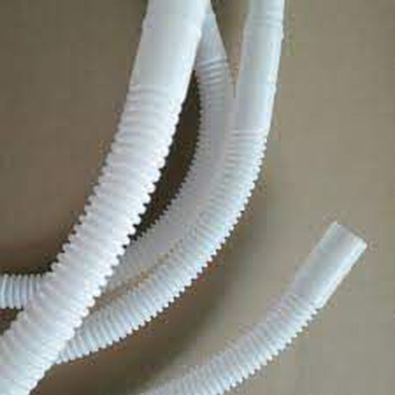 PEMASANGAN SELANG DRAIN BARU