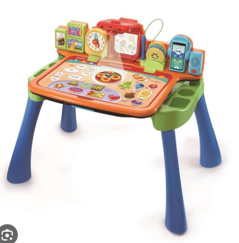 VTECH LEARN AND DRAW ACTIVITY DESK