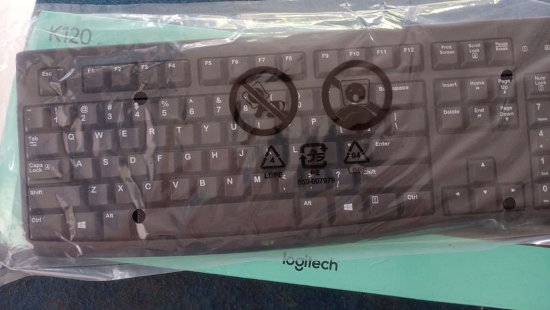 Keyboard Logitech K120
