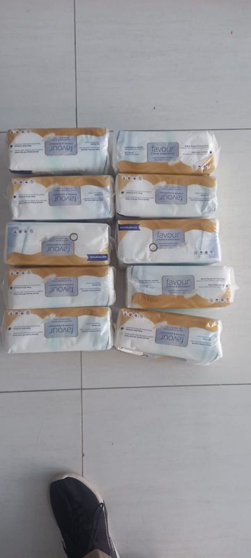 Tisu merk Favour Kasar 150 sheet