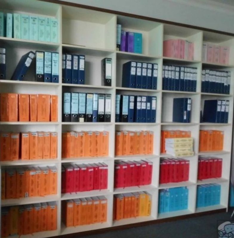 Rak Arsip Rekam Medis