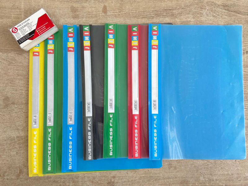 Business File Jenia Ukr A4 dan F4 - Biru - F4