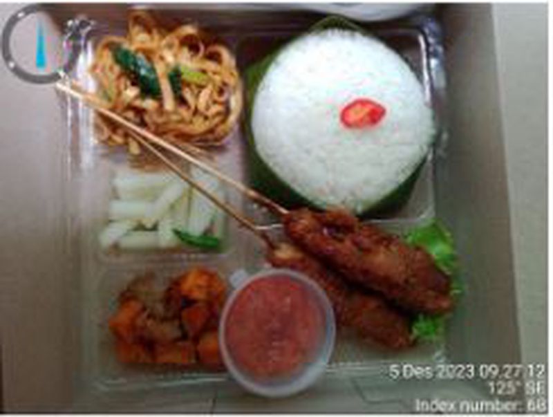 Nasi Kotak Sate Komo Ayam