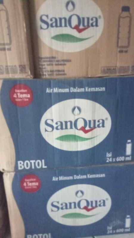 SANQUA Botol 600ml (1 Karton Isi 24Botol)