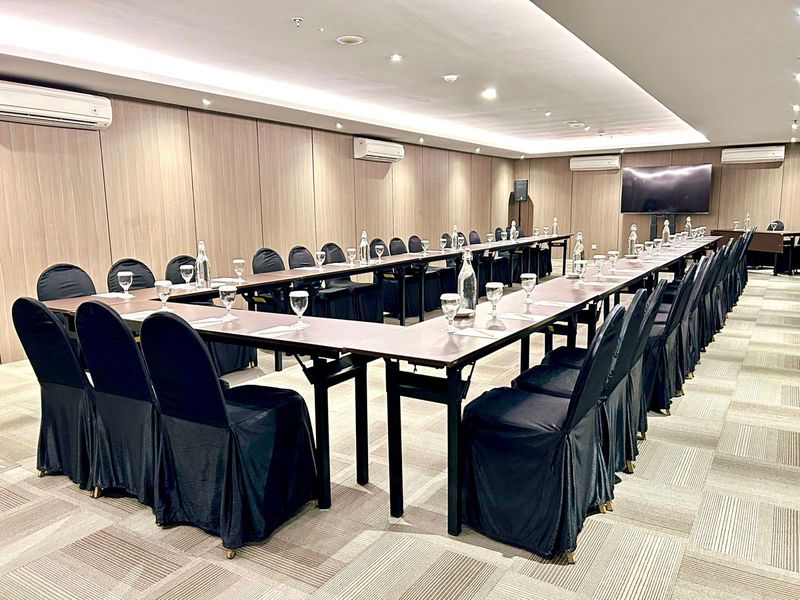 Halfday Meeting Package