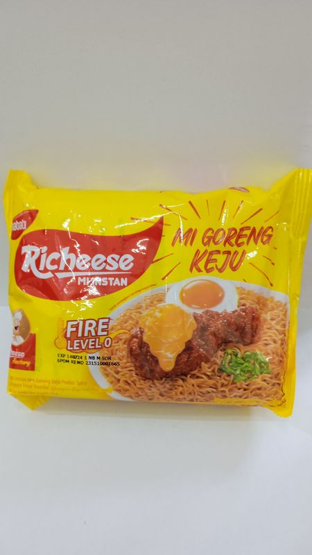 richeese mi instan goreng keju