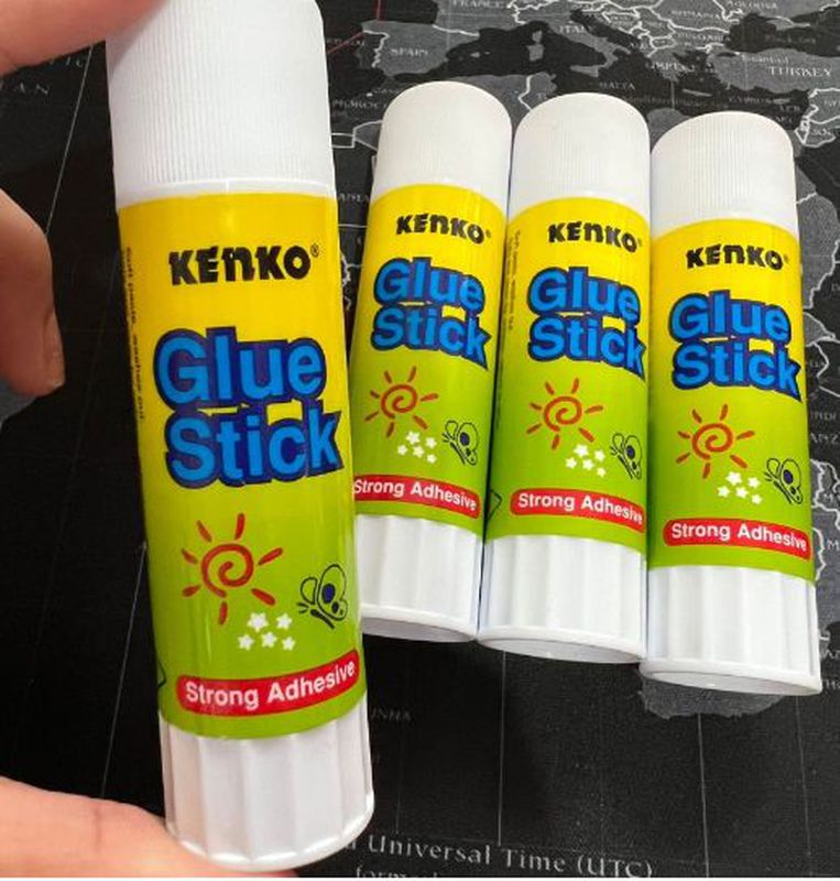 lem kertas stik