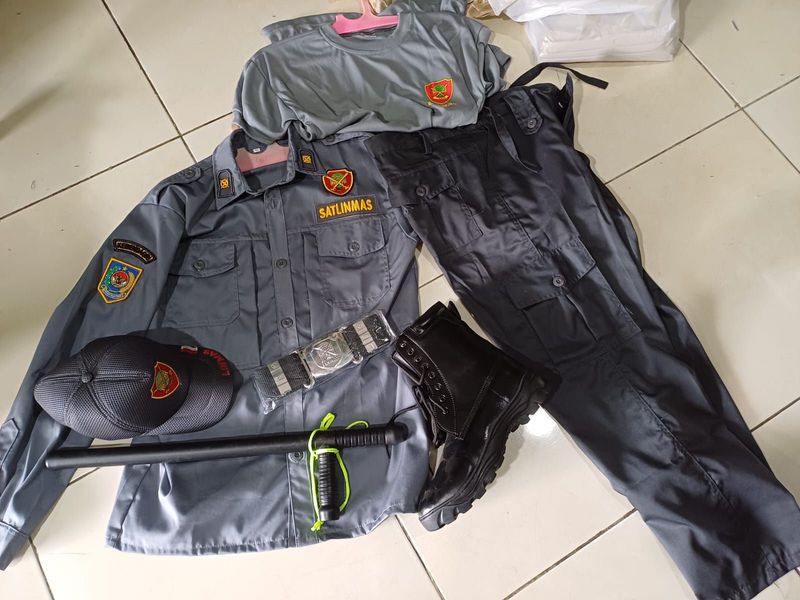 Seragam Linmas/Hansip Full Lengkap dari topi hingga sepatu dan ...