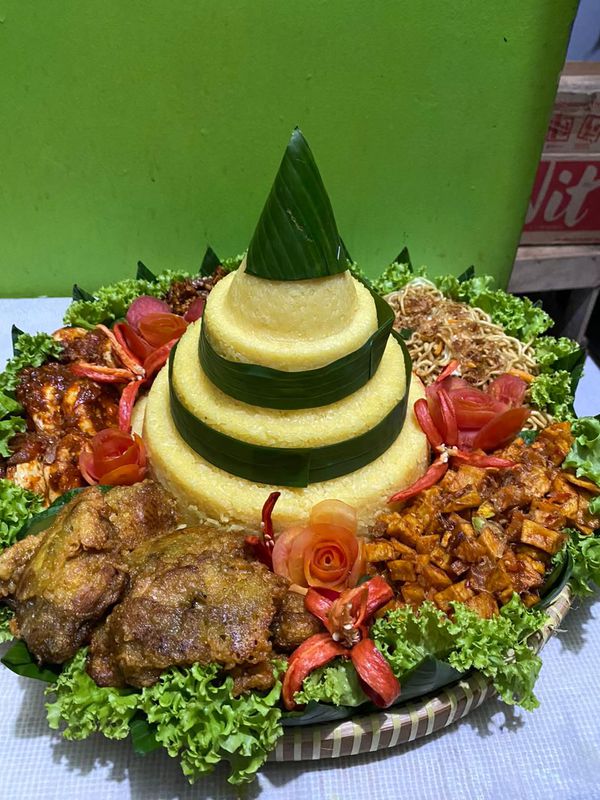 Paket Tumpeng Nasi Kuning