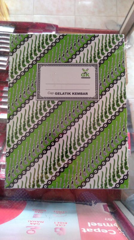 Buku Gelatik Kembar A4/A5 isi 100 lembar (5 Buku)