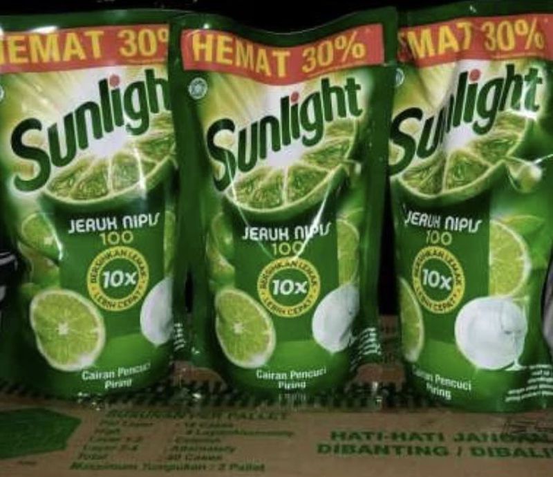 Sunlight - Detergen aroma Jeruk Nipis100 - isi 640 ml