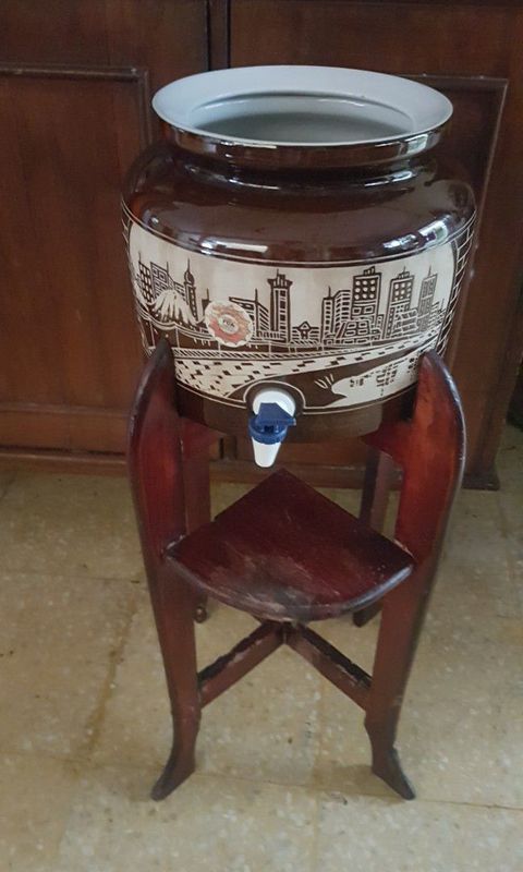 Guci Keramik Galon Air Minum/set