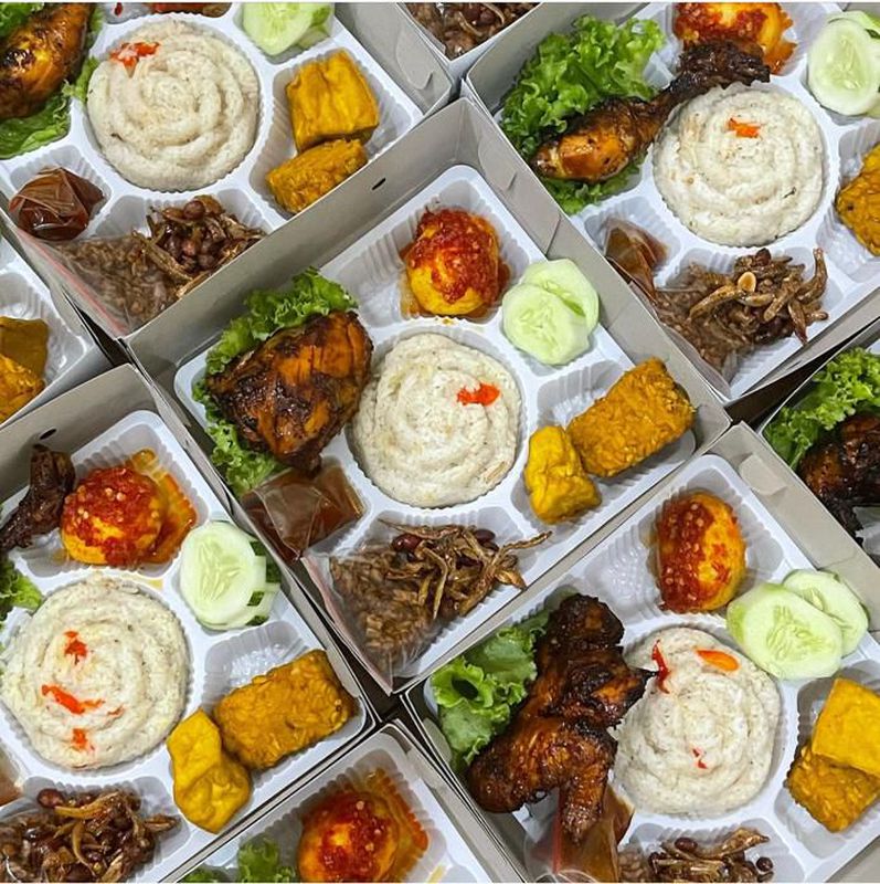 Nasi Box komplit