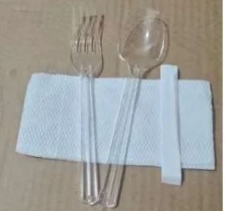 PAKET 1 SET SENDOK GARPU MAKAN PLASTIK TISU DAN TUSUK GIGI HIGIENIS