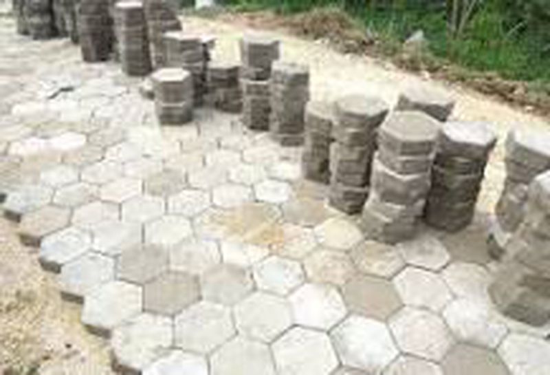 paving block segi enam