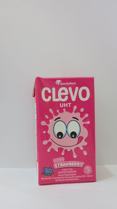 Clevo Uht Rasa Strawberry 115ml