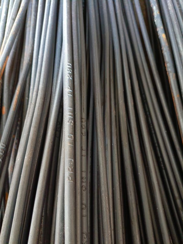 Besi beton polos 10mm