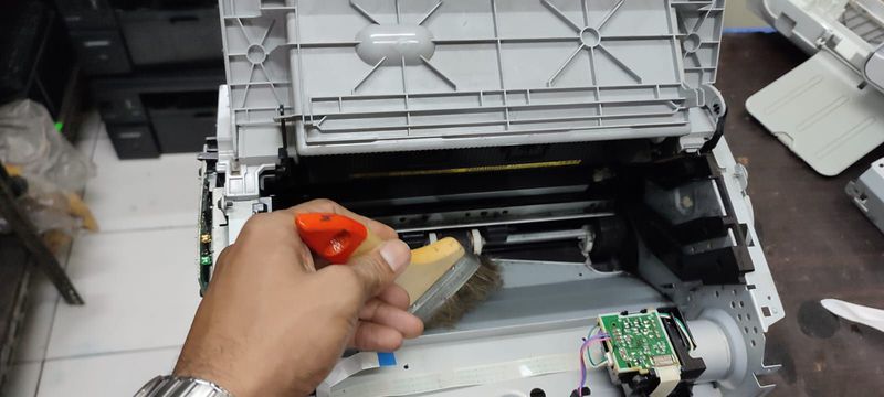 Service Printer Epson L805 berupa Service Sensor, Service Head dan ...