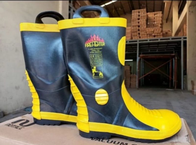 SEPATU DAMKAR FIRE MEN BOOT