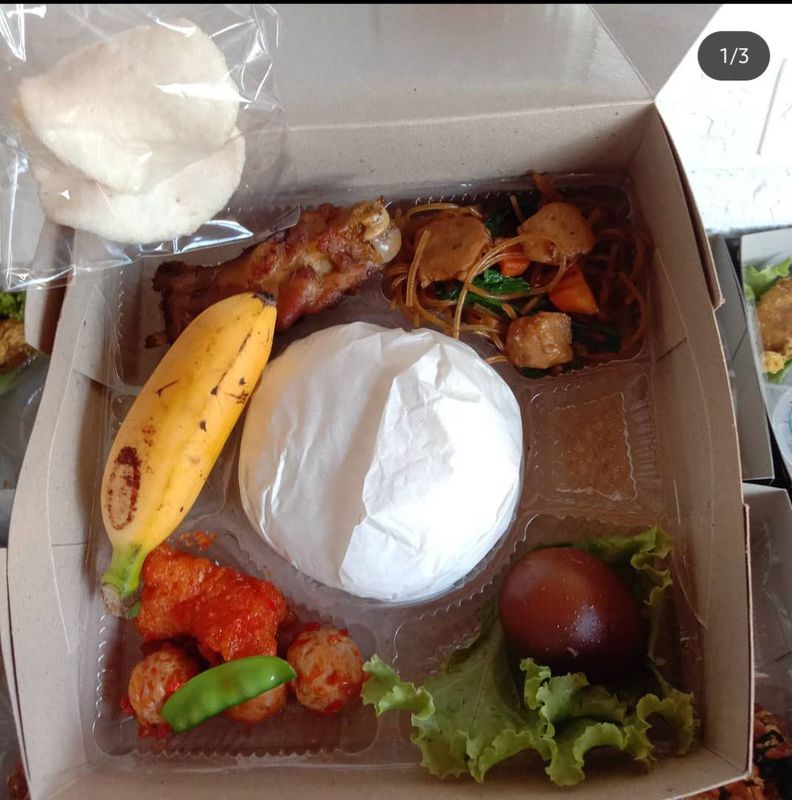 Nasi box paket D