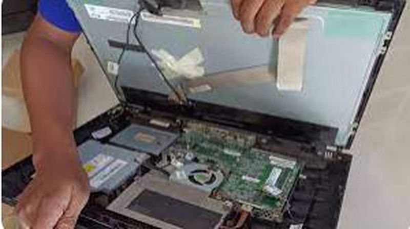 Perbaikan dan Penggantian Layar Panel LCD/LED PC AIO 23.8 Inch