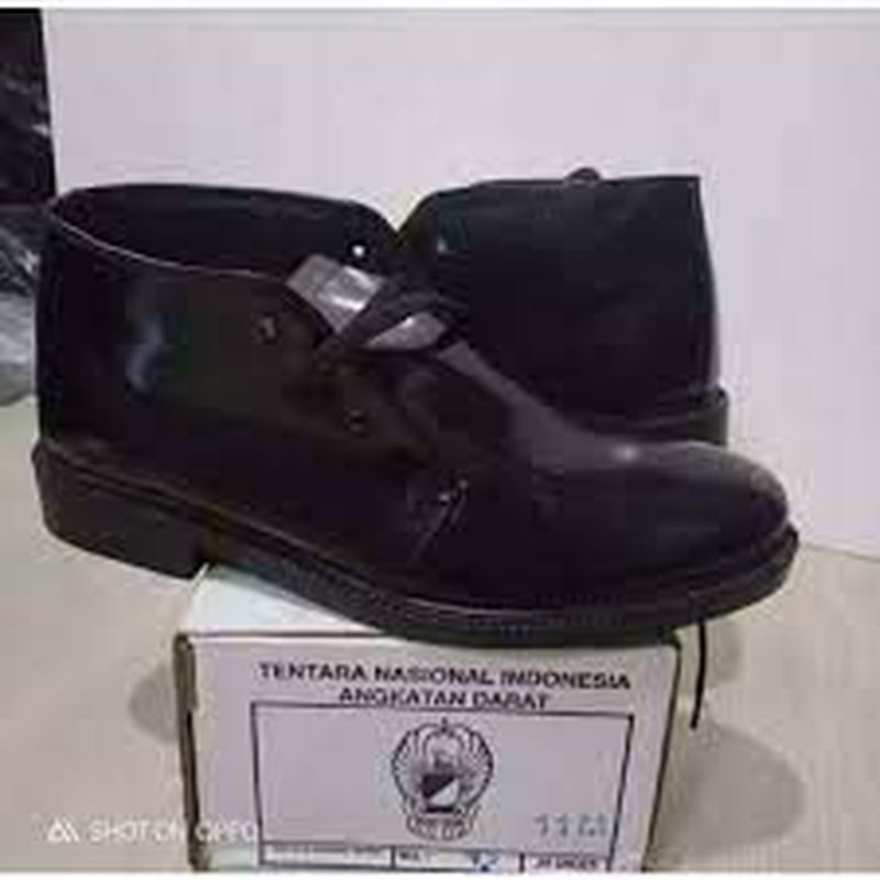 Sepatu PDH