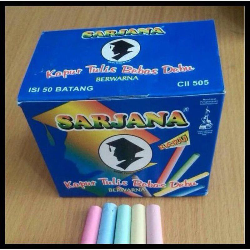 kapur tulis berwarna