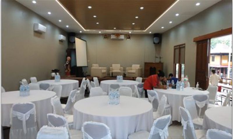 Half day meeting package